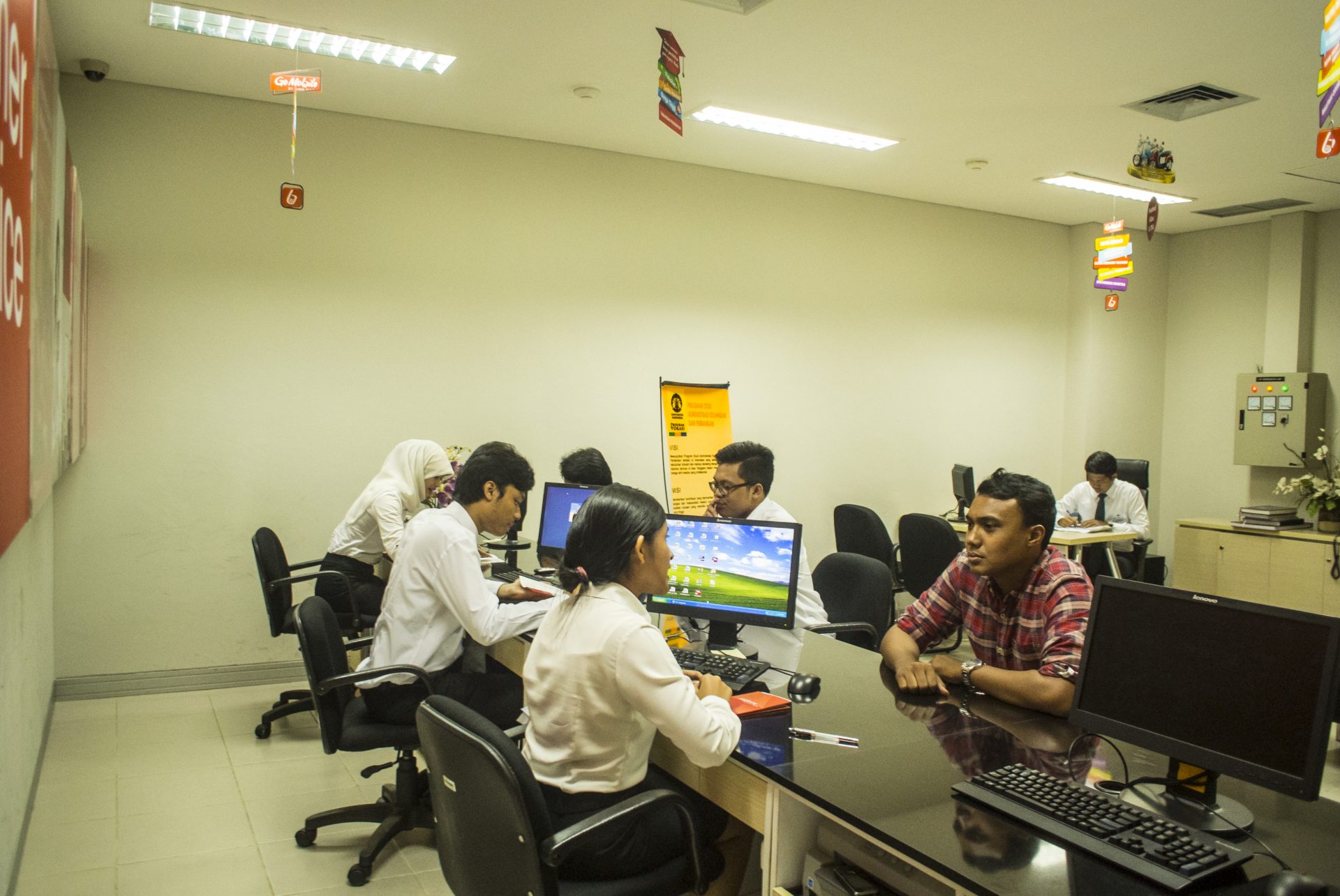 Financial and Banking Laboratory | Program Pendidikan Vokasi ...