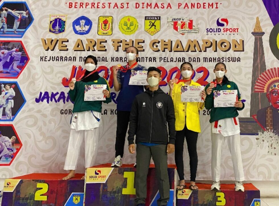 Mahasiswa Vokasi UI Raih Juara Tiga di Jakarta Karate Open and Festival V | Program Pendidikan ...